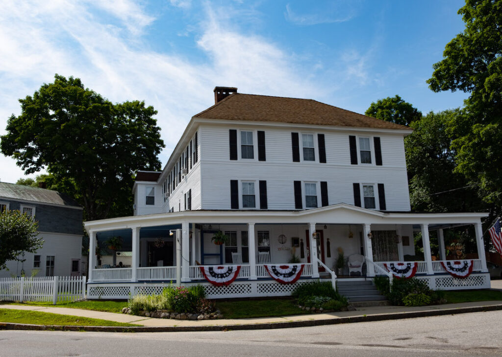 Photo Gallery - The Cornish Inn