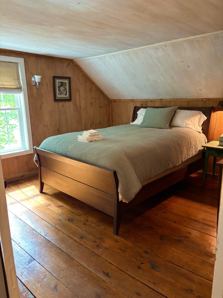 Tour The Summer House - The Cornish Inn